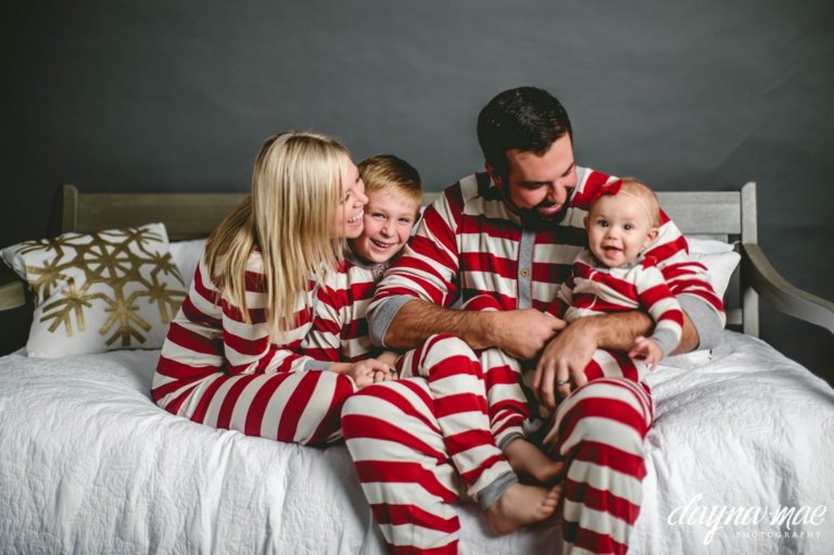 Christmas Pajama Mini Sessions | Ann Arbor Michigan Portrait ...